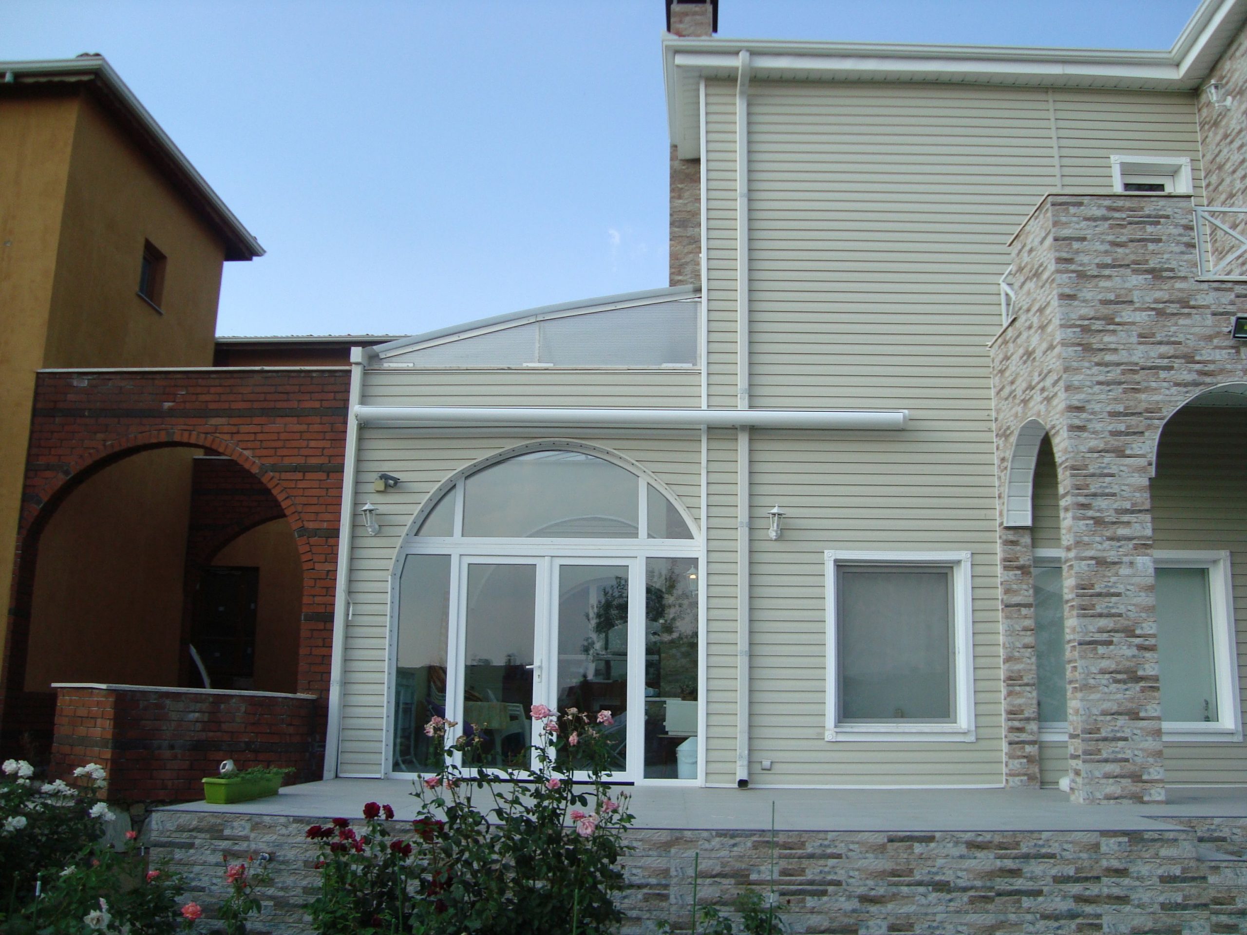 Boxed Articulated Awning – Turkey Roofing Systems | Turkey Roofing ...